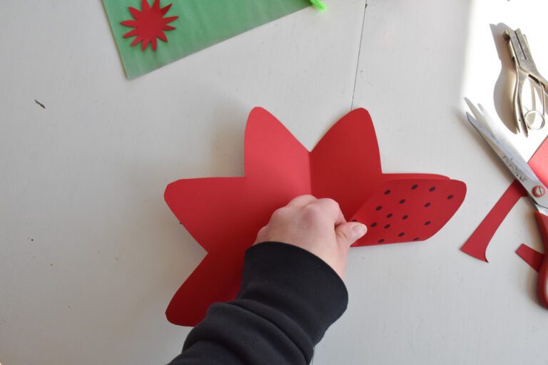 Giant Paper Strawberry Box » I Love Inspire(d)